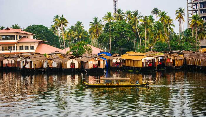 Alleppey (Alappuzha): One Of The Best Honeymoon Places In India
